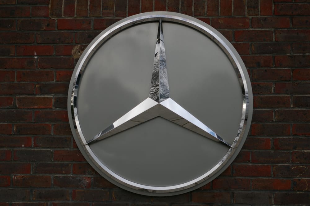 MERCEDES BENZ CHELSEA - 31 Cheyne Walk, London, United Kingdom - Car ...