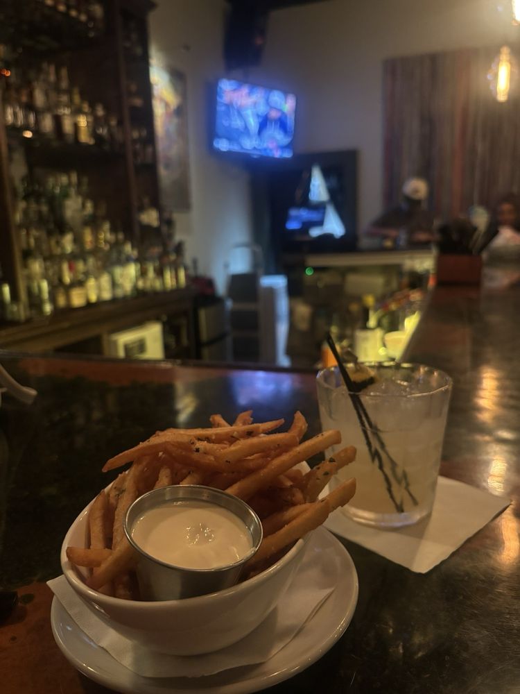 WHITE LIGHTNIN’ COCKTAIL AND CULINARY COMPANY - Updated December 2025 ...