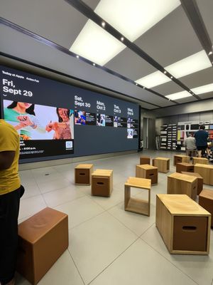 APPLE ARDEN FAIR - Updated May 2025 - 138 Photos & 717 Reviews - 1689 Arden Way, Sacramento ...