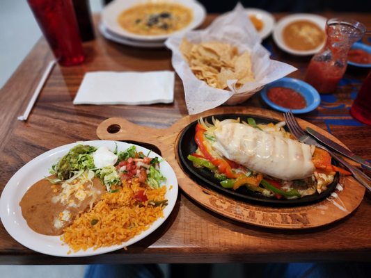 EL CATRIN - Updated December 2025 - 200 Photos & 110 Reviews - 6902 ...