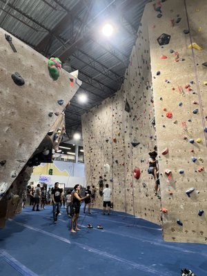 THE EDGE ROCK GYM - Updated December 2025 - 63 Photos & 53 Reviews ...