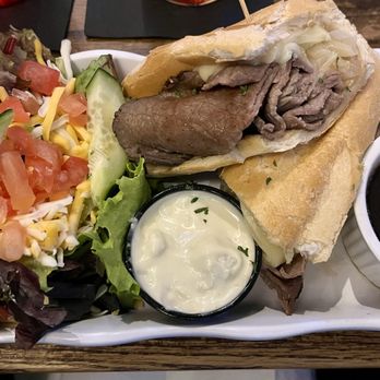 ASHBURN PUB - Updated December 2025 - 136 Photos & 208 Reviews - 44110 ...