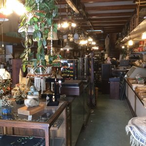 WATERLOO ANTIQUES MALL - 255 Jefferson St, Waterloo, Wisconsin ...