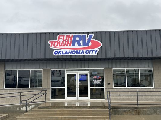 FUN TOWN RV OKLAHOMA CITY - Updated December 2025 - 20 Photos & 15 ...