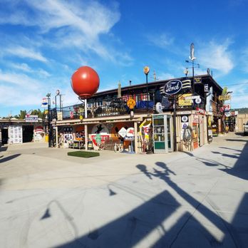 MENDENHALL’S MUSEUM OF GASOLINE PUMPS AND PETROLIANA - Updated August ...