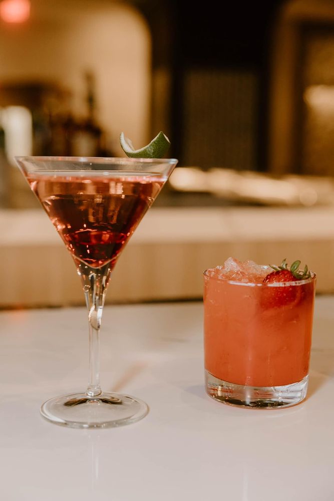 ALTITUDE BAR & LOUNGE - Updated March 2025 - 16 Photos - 4500 E ...