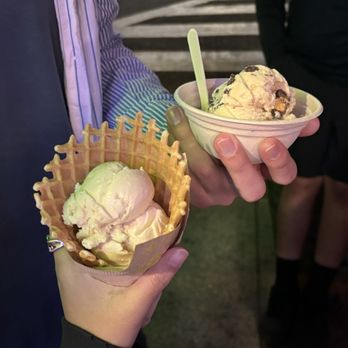 SCREAMIN’ MIMI’S ICE CREAM - Updated October 2025 - 444 Photos & 777 ...