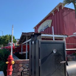 FIREHOUSE QUE & BREW - Updated June 2025 - 367 Photos & 597 Reviews ...