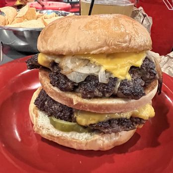 SMITTY’S GARAGE BURGERS & BEER - Updated August 2025 - 181 Photos & 179 ...