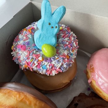 DAINTY DONUTS - Updated October 2024 - 160 Photos & 188 Reviews - 2415 ...