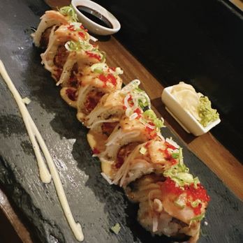 EIGHT SUSHI LOUNGE - Updated August 2024 - 3384 Photos & 1443 Reviews ...