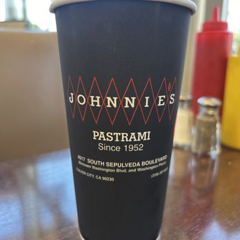 JOHNNIE’S PASTRAMI RESTAURANT - Updated April 2025 - 2165 Photos & 2498 ...