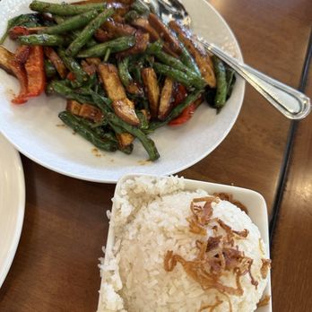 CHEF BURMA - Updated July 2025 - 352 Photos & 142 Reviews - 1020 16th ...