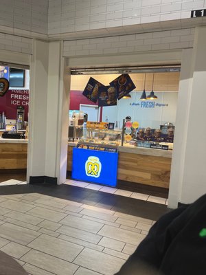 LONGVIEW MALL - Updated December 2025 - 58 Photos & 12 Reviews - 3500 ...