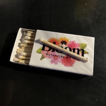 BLOOM BOTANICAL BISTRO - Updated May 2024 - 208 Photos & 98 Reviews ...