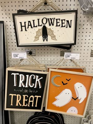 TARGET - Updated December 2025 - 74 Photos & 41 Reviews - 1940 Pavillon ...