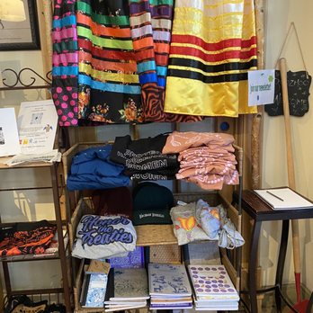 BIRCHBARK BOOKS & NATIVE ARTS - Updated January 2026 - 52 Photos & 45 ...