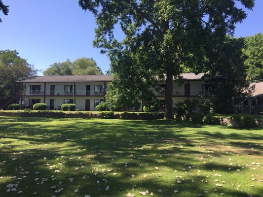 PLUM POINT LODGE ON SENECA - 11 Photos & 20 Reviews - 3482 S Plum Point ...