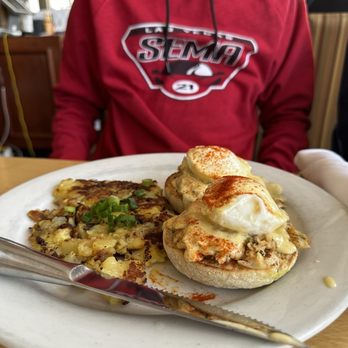 THE PERFECT LANDING RESTAURANT - Updated July 2024 - 482 Photos & 682 ...