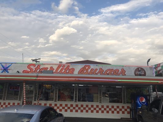STARLITE BURGER NO 1 - Updated October 2025 - 26 Photos & 51 Reviews ...