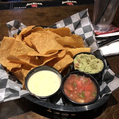 MORTIMER’S CAFE AND PUB - 104 Photos & 204 Reviews - 210 E Trade St ...