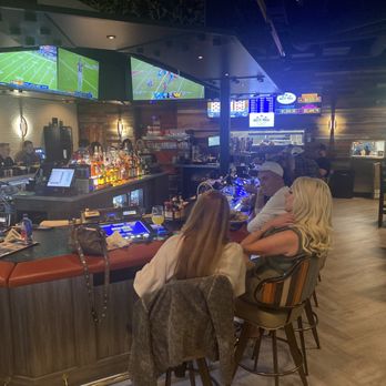 RUSTIC HOUSE SUMMERLIN SOUTH - Updated May 2024 - 63 Photos & 44 ...