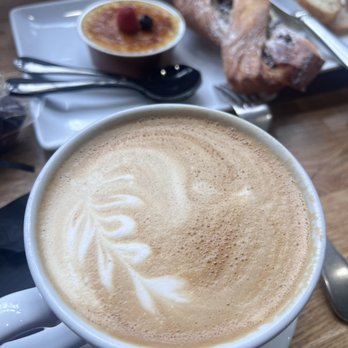 LA PARISIENNE FRENCH BAKERY - 960 Photos & 665 Reviews - 2507 4th Ave ...