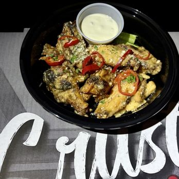 CRUST PIZZERIA - Updated December 2025 - 109 Photos & 111 Reviews ...