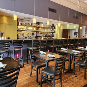 GRAVY - Updated February 2025 - 731 Photos & 809 Reviews - 135 S ...