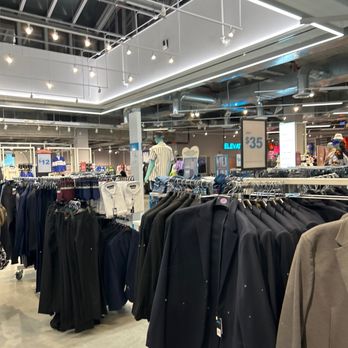 PRIMARK - CHICAGO - Updated November 2024 - 91 Photos & 50 Reviews - 35 ...