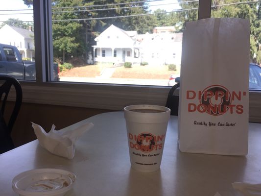 DIPPIN DONUTS - Updated August 2025 - 1181 Main St, Leicester ...