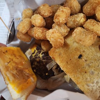 HAMBURGER FACTORY FAMILY RESTAURANT - Updated December 2025 - 781 ...