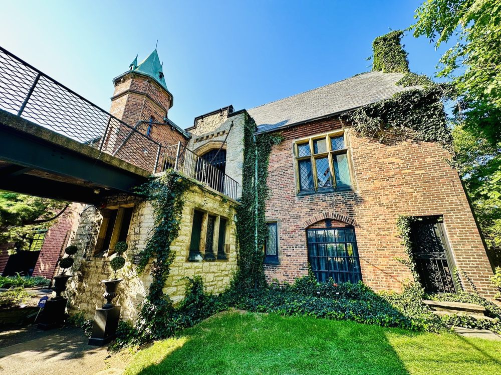 MAYFAIR CASTLE - Updated May 2026 - 21 Mayfair Ln, Buffalo, New York ...