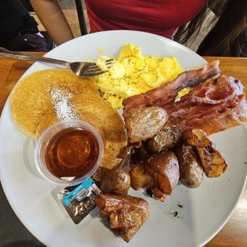 BESPOKE ALL DAY CAFE - Updated July 2024 - 1240 Photos & 558 Reviews ...