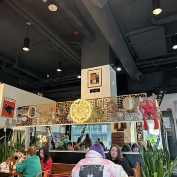 LUDI’S RESTAURANT & LOUNGE - Updated November 2024 - 936 Photos & 398 ...