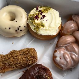 FAN-FAN DOUGHNUTS - Updated January 2026 - 701 Photos & 279 Reviews ...