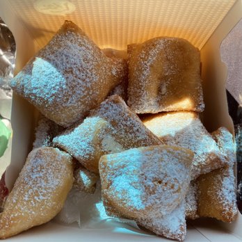 LILY’S BAKERY - Updated September 2025 - 742 Photos & 409 Reviews ...