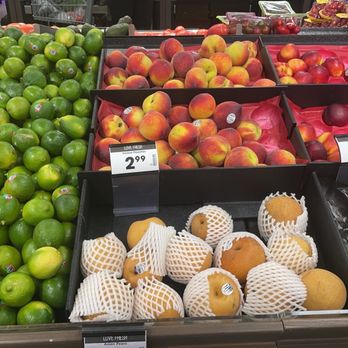 QFC - Updated December 2025 - 46 Reviews - 18921 Bothell Way NE ...