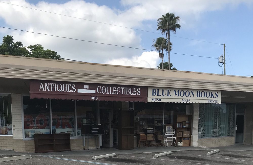 BLUE MOON BOOKS & RECORDS - Updated July 2025 - 1415 Cleveland St ...