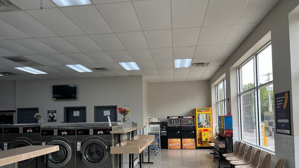 SUPER LAUNDRY CYCLE - Updated November 2024 - 1131 MacArthur Rd ...