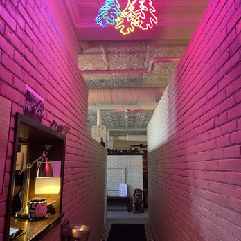 SCHVITZ HEALTH CLUB - Updated September 2024 - 78 Photos & 38 Reviews ...