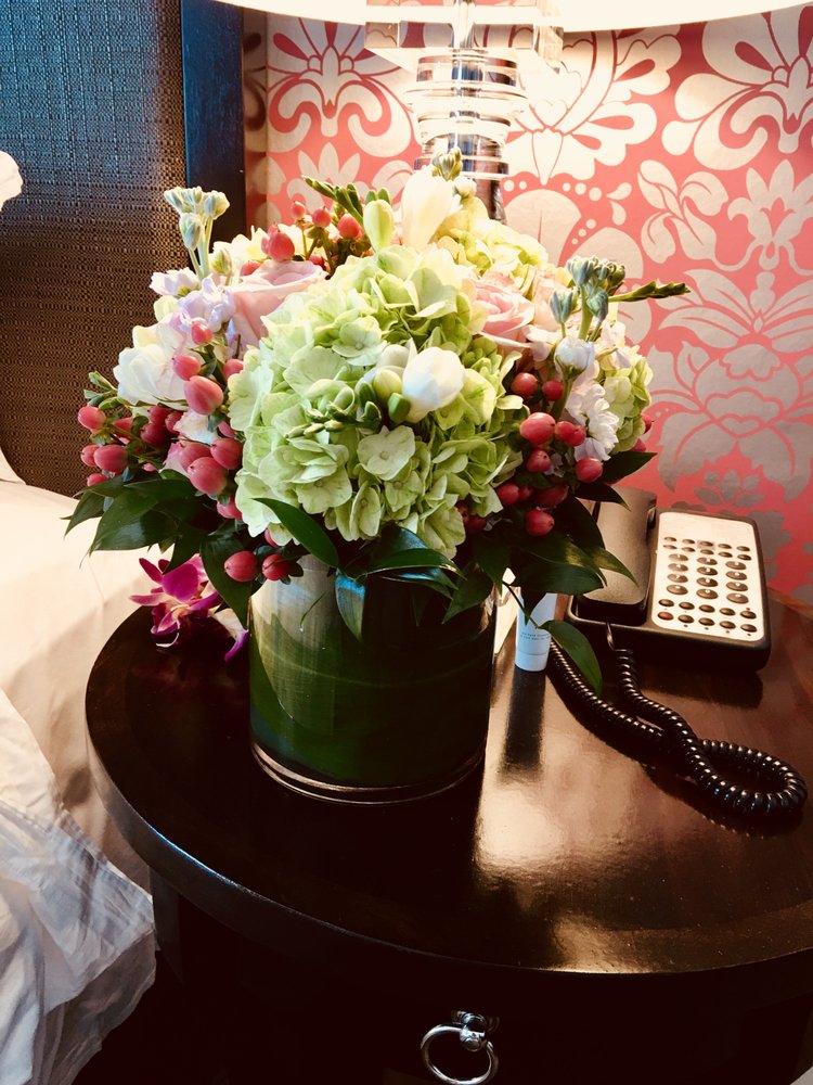 THE BLOOMING POT - 48 Photos & 26 Reviews - Florists - 600 Kapiolani ...
