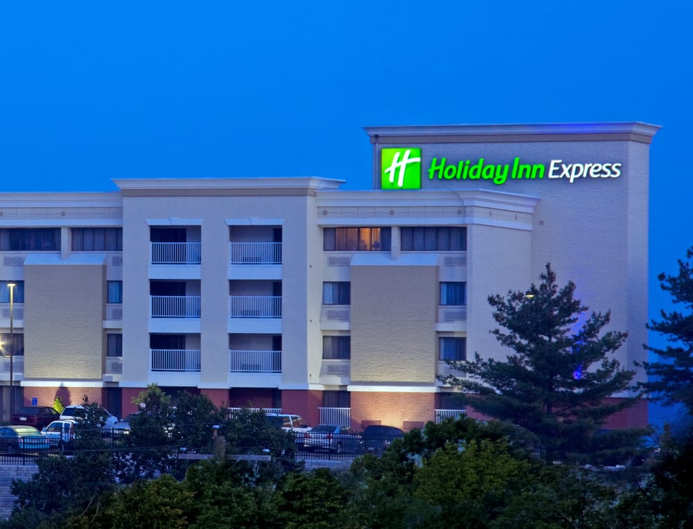 HOLIDAY INN EXPRESS CINCINNATI WEST - 31 Photos & 27 Reviews - 5505 ...