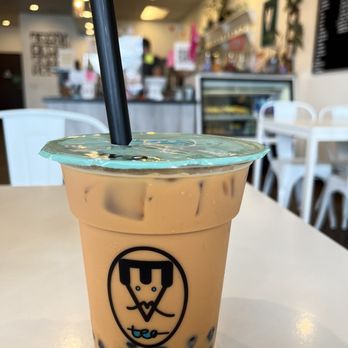 EM-TEA - Updated May 2025 - 412 Photos & 390 Reviews - 3570 G St ...