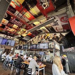 ROCK & BREWS - EL SEGUNDO - Updated April 2025 - 1727 Photos & 1807 ...