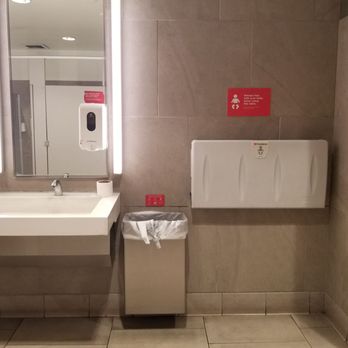 TARGET - Updated December 2025 - 71 Photos & 124 Reviews - 1640 N Main ...