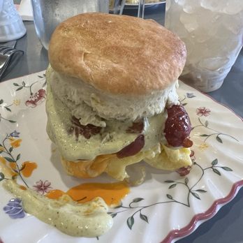 LUCILLE - Updated September 2025 - 357 Photos & 285 Reviews - 1218 H St ...