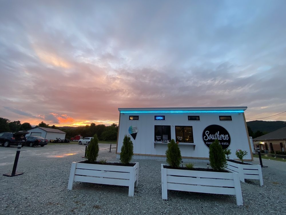 SOUTHERN SWEETS AND EATS - Updated September 2025 - 20 Photos & 12 ...