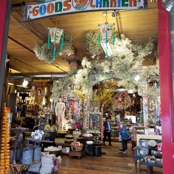 CARGO - Updated May 2024 - 213 Photos & 65 Reviews - 81 SE Yamhill St ...