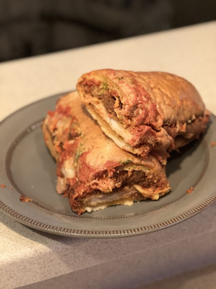 CAPONES ITALIAN EATERY - Updated October 2025 - 47 Photos & 43 Reviews ...